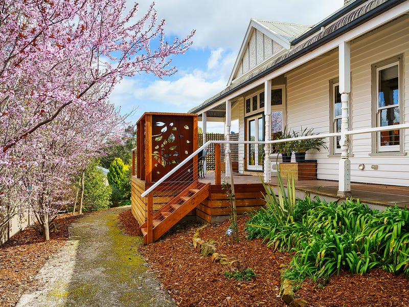 46 Brown Street, Castlemaine, Vic 3450 - Property Details