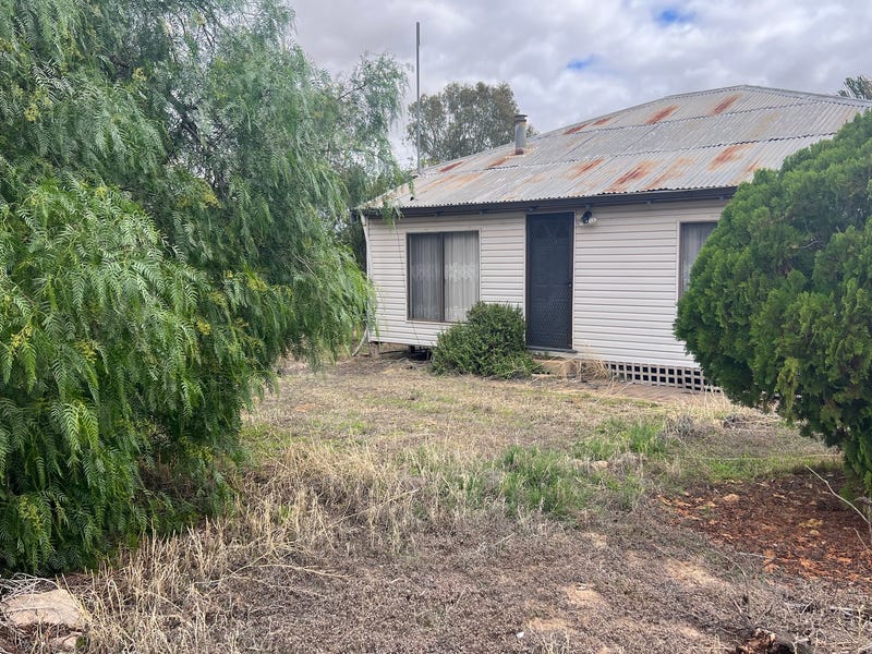 6 Crossland Street, Muntadgin, WA 6420 - Property Details