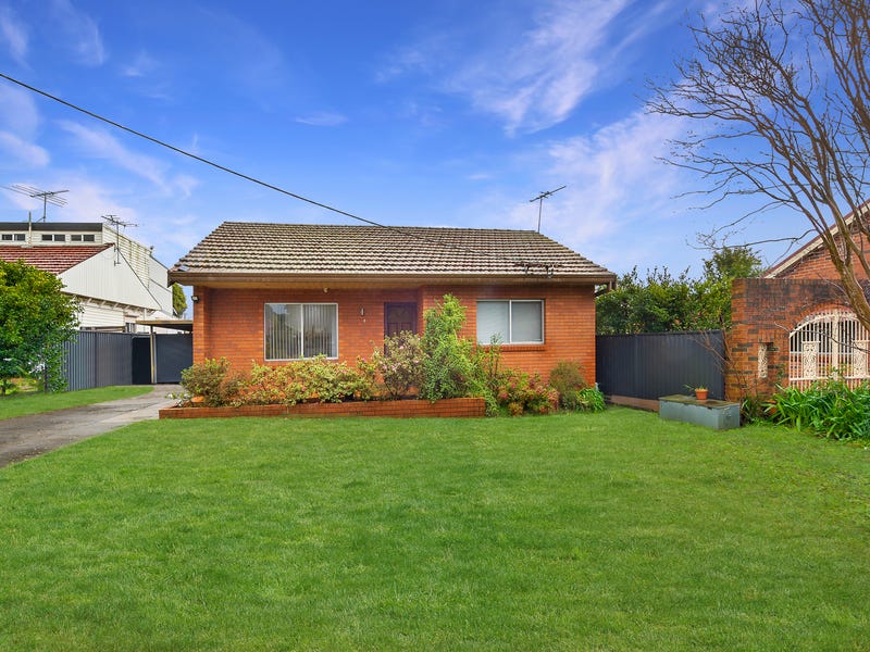 4 Mimosa Avenue Toongabbie NSW 2146 Property Details