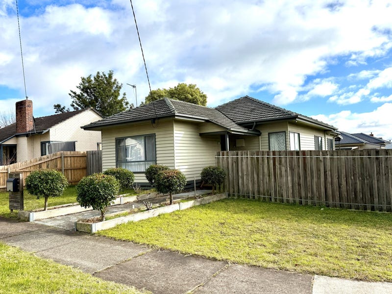 32 Chenhall Crescent, Traralgon, Vic 3844 - Property Details