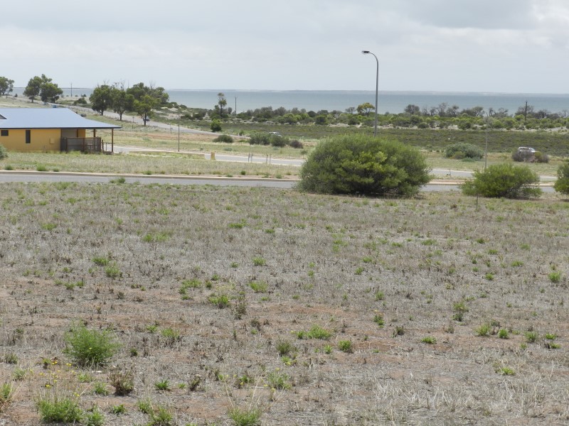 12 Herbert Edwards Drive, Streaky Bay, SA 5680 - realestate.com.au 12 Herbert Edwards Drive, Streaky Bay, SA 5680 - realestate.com.au