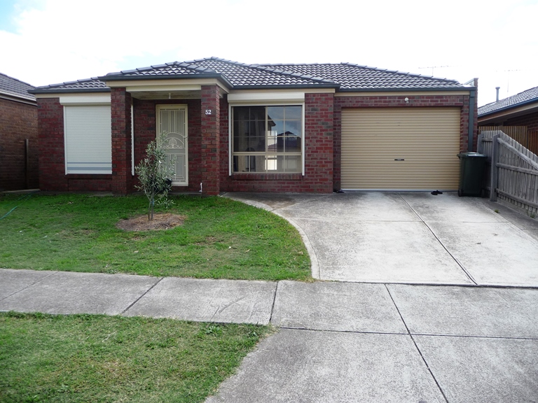 52 Sandover Drive, Roxburgh Park, VIC 3064 - realestate.com.au