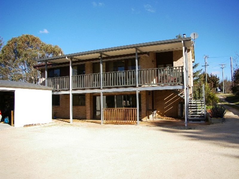 15 Rowan Avenue, Uralla, NSW 2358 - realestate.com.au