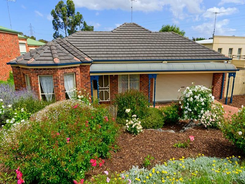 19 Augustine Drive, Highton, Vic 3216 - Property Details