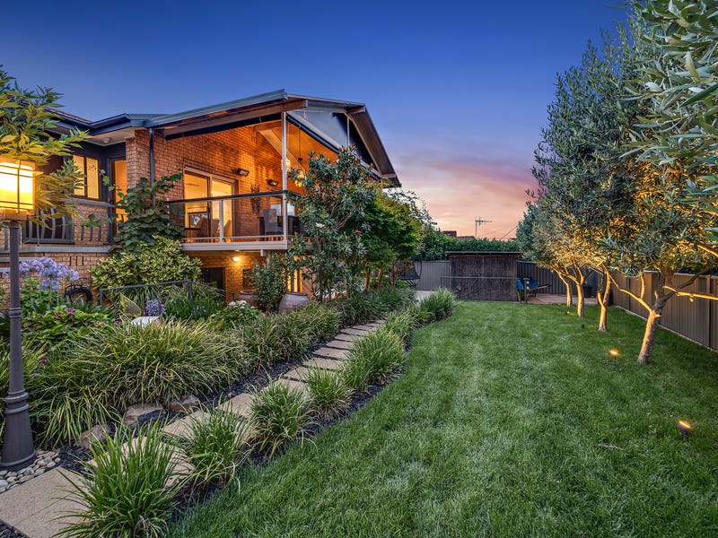 34 Rohan Rivett Crescent, McKellar, ACT 2617 - Property Details