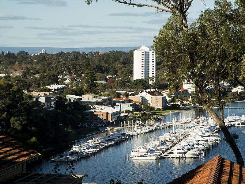 8/20 Richardson Avenue, Claremont, WA 6010 - realestate.com.au