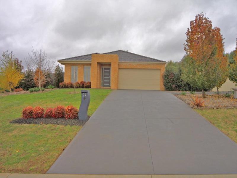 27 Shaw Drive, Romsey, Vic 3434 - Property Details