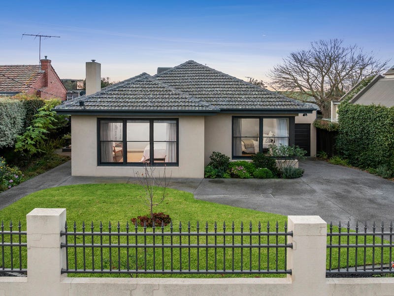 4 Queens Road, Newtown, Vic 3220 - Property Details