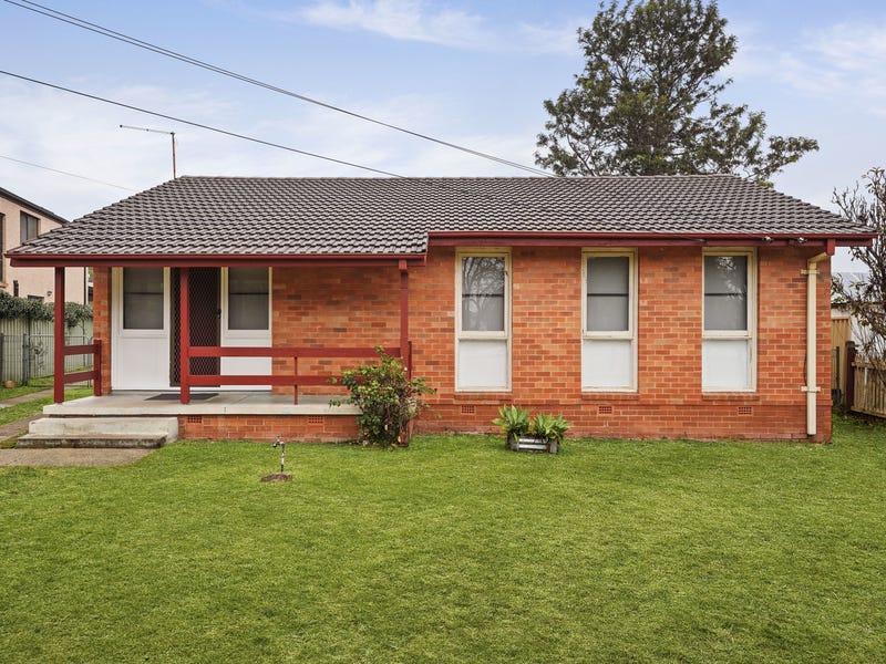 6 Brunei Crescent, Holsworthy, NSW 2173 - Property Details