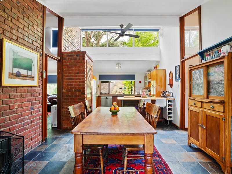 2 Hill View Road, Bridgewater, SA 5155 - Property Details