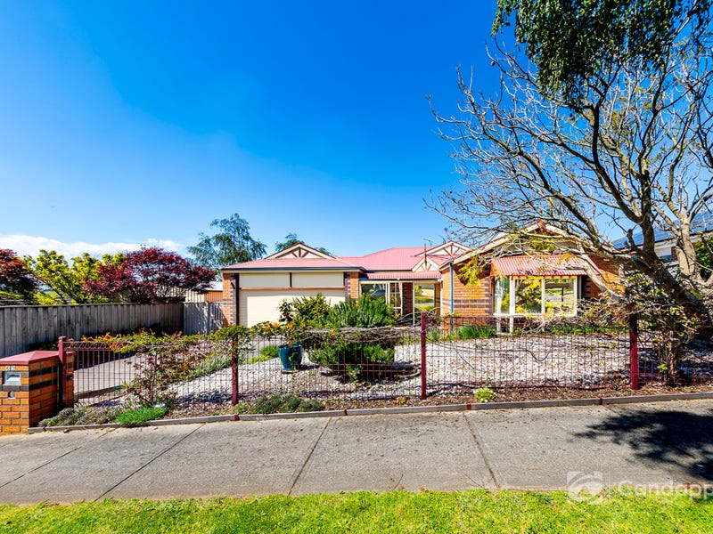 60 Outlook Drive, Drouin, Vic 3818 - House for Sale - realestate.com.au