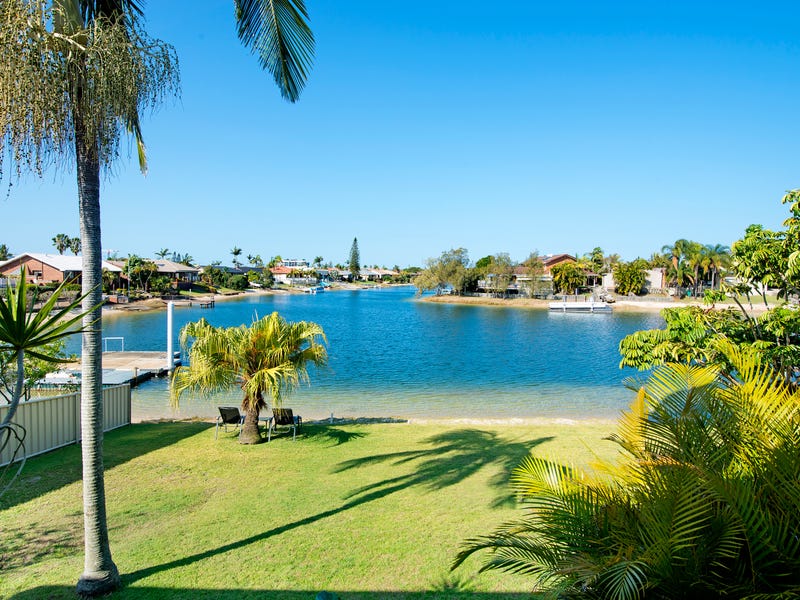 208 Sunshine Boulevard, Mermaid Waters, QLD 4218 - realestate.com.au