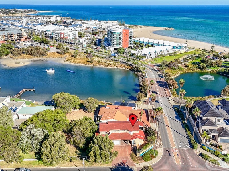 2/72 Ormsby Terrace, Mandurah, WA 6210 - Property Details