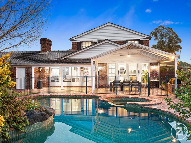 Real Estate & Property for Sale in 4 Belmain Ct, Bulleen, VIC 3105 ...