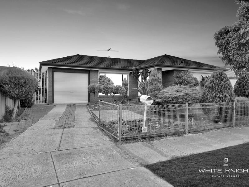 111 Phyllis Parade, Deer Park, VIC 3023 - realestate.com.au