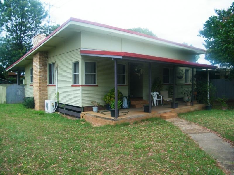 12 Castle Street, Chinchilla, Qld 4413 - Property Details