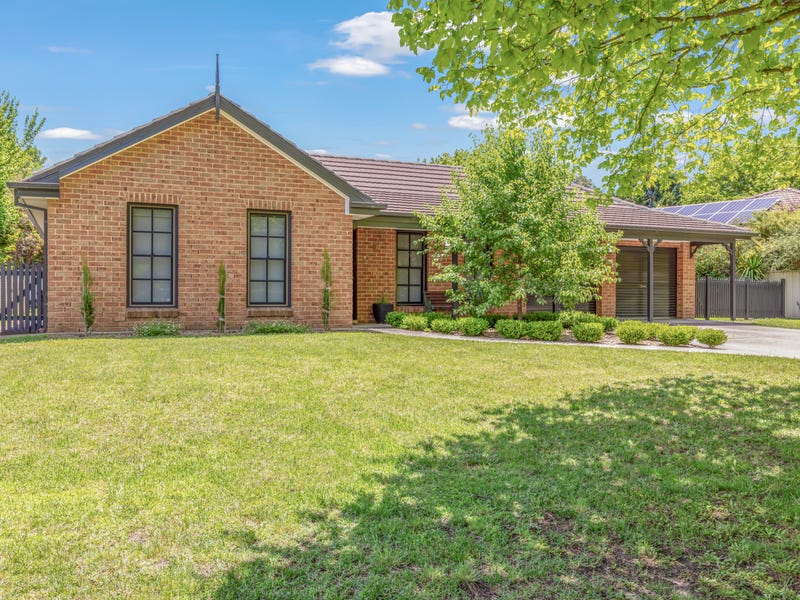 64 Opperman Way, Windradyne, NSW 2795 - Property Details