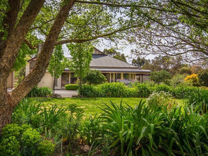 11 Barons Court, Greenock, SA 5360 - realestate.com.au