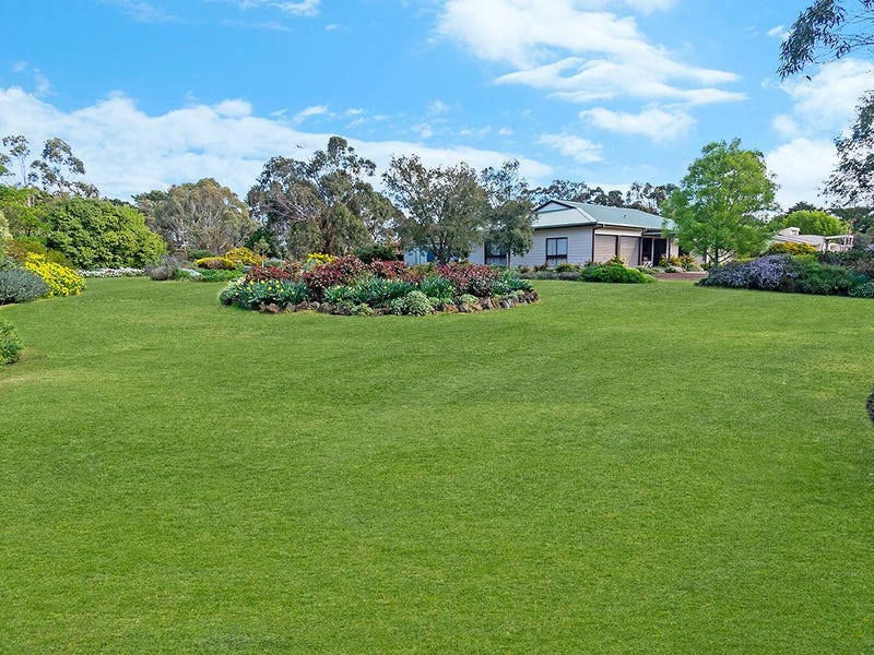 143 Digby Road, Hamilton, Vic 3300 - Property Details