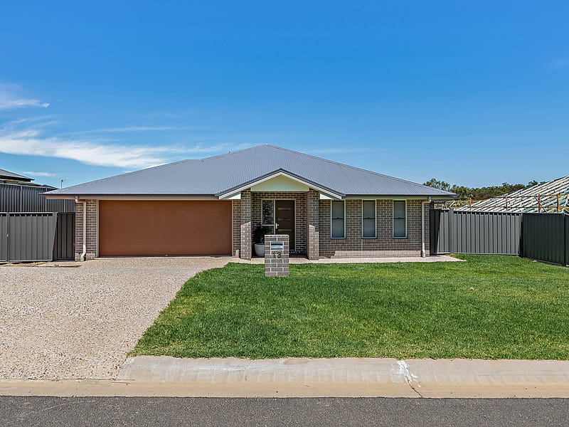 13 Pera Crescent, Warwick, Qld 4370 - Property Details
