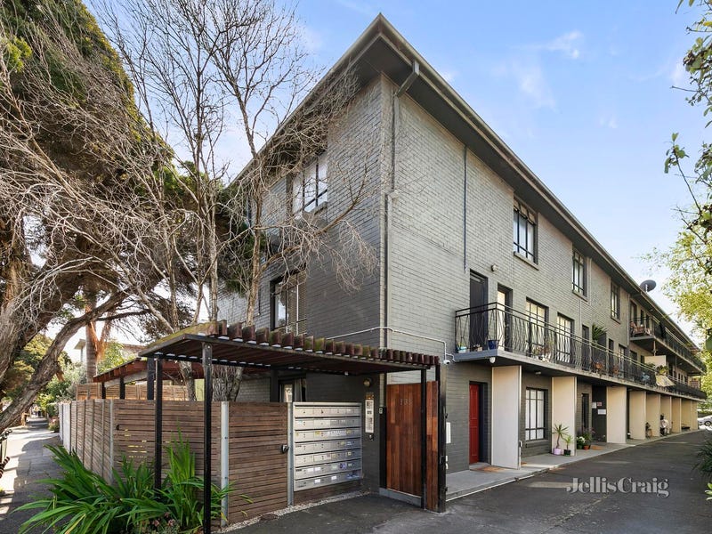 17/131 Glen Huntly Road, Elwood, Vic 3184 - Property Details