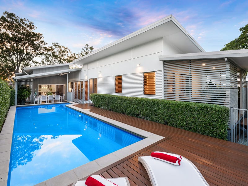 32 Procyon Street, Coorparoo, Qld 4151 - Property Details