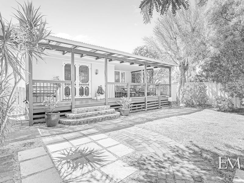 212 Grand Prom, Doubleview, WA 6018 - Property Details