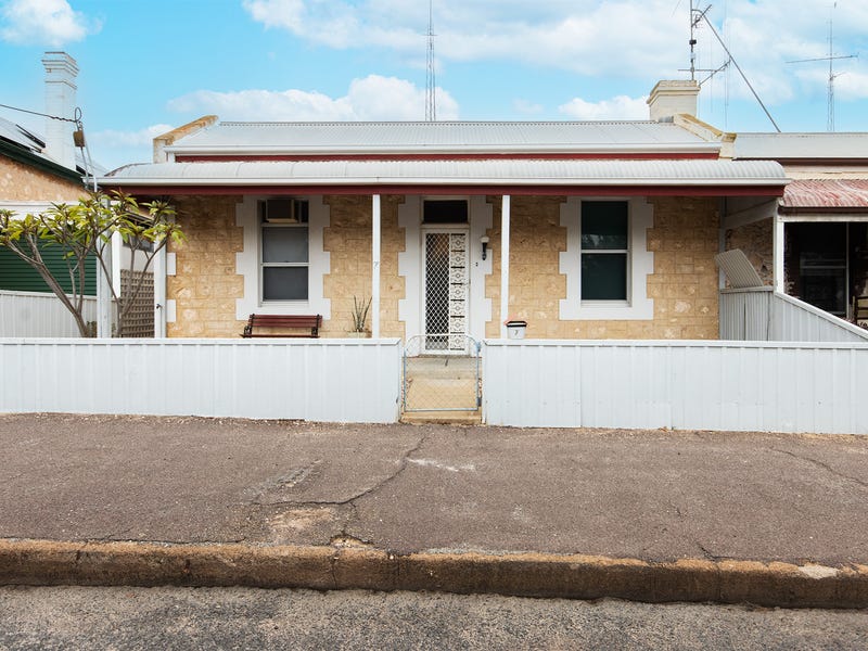 7 Robert St, Moonta, SA 5558 - Property Details