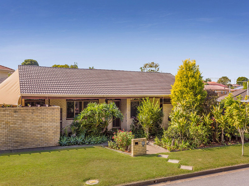 94 Springfield Street, MacGregor, Qld 4109 - Property Details