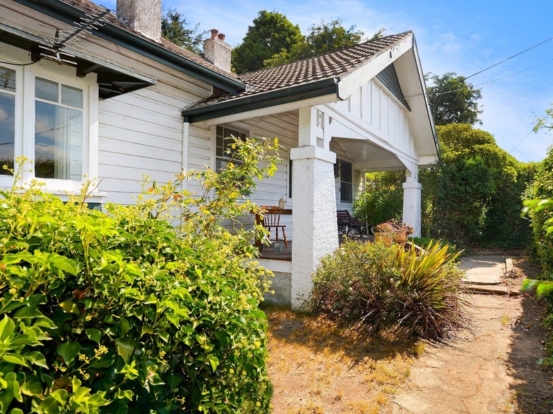 1 Spring Street, Moss Vale, NSW 2577 - realestate.com.au