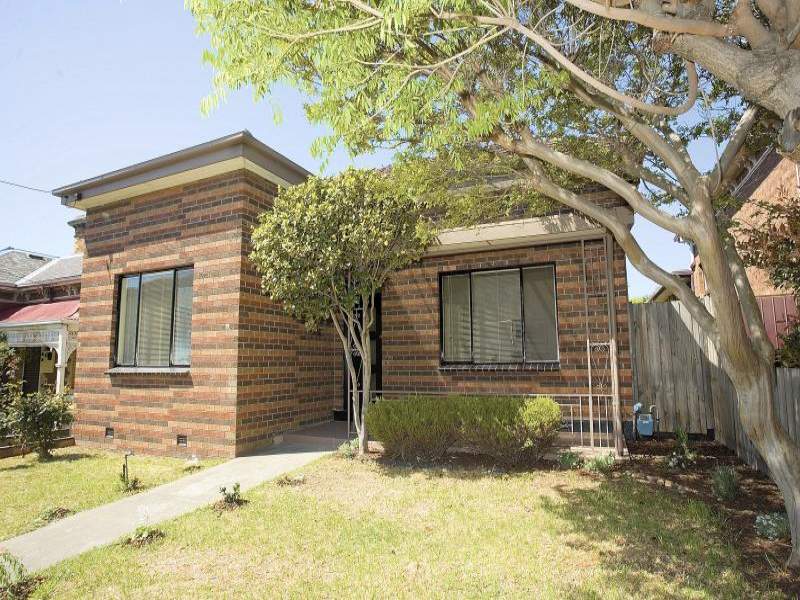 17 Gower Street, Kensington, Vic 3031 - Property Details