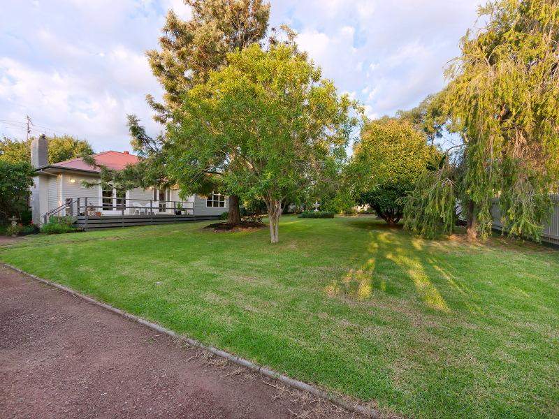 39 Ruth Road, Mornington, Vic 3931 - Property Details
