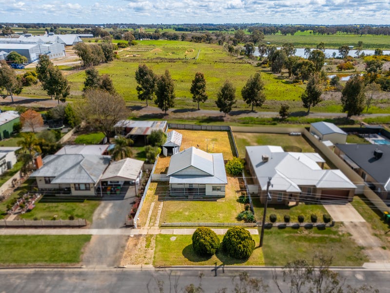 311 Honour Avenue, Corowa, NSW 2646 - Property Details