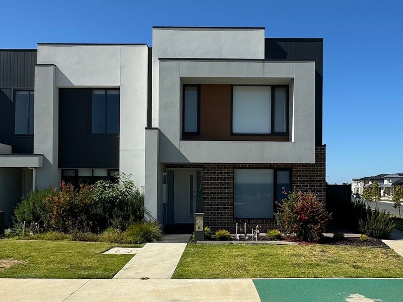 226 Carnival Boulevard, Berwick, VIC 3806 - realestate.com.au