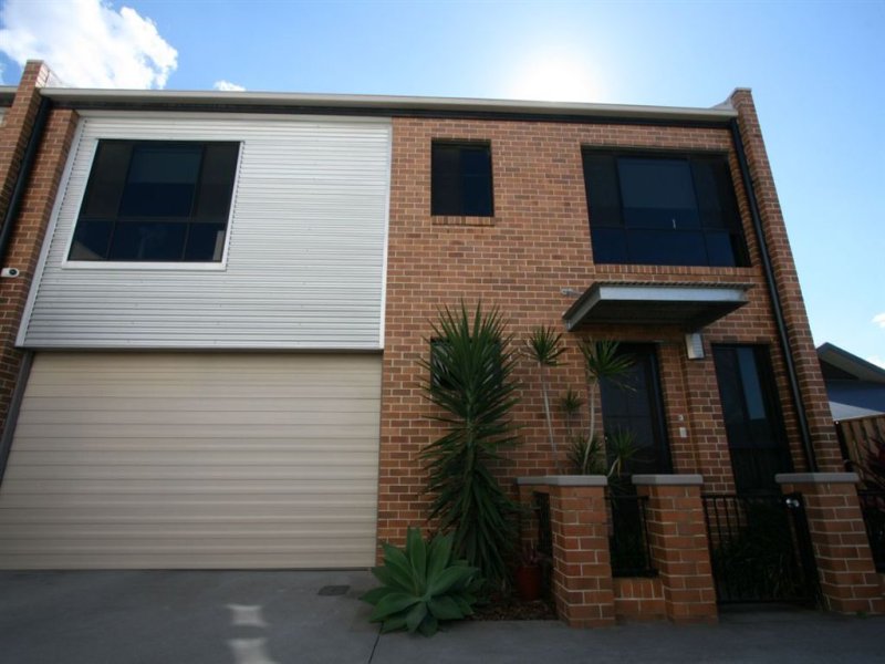 16 Tourangeau Cres, Varsity Lakes, QLD 4227 - realestate.com.au