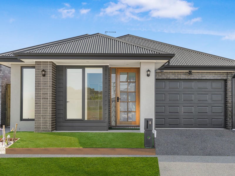 8 Steer Street, Werribee, Vic 3030 - Property Details