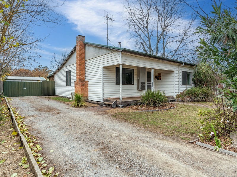 8 Bon Street, Alexandra, VIC 3714 - realestate.com.au