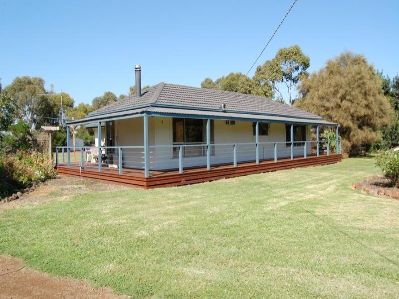 6 Boundary Road, Mortlake, VIC 3272 - realestate.com.au