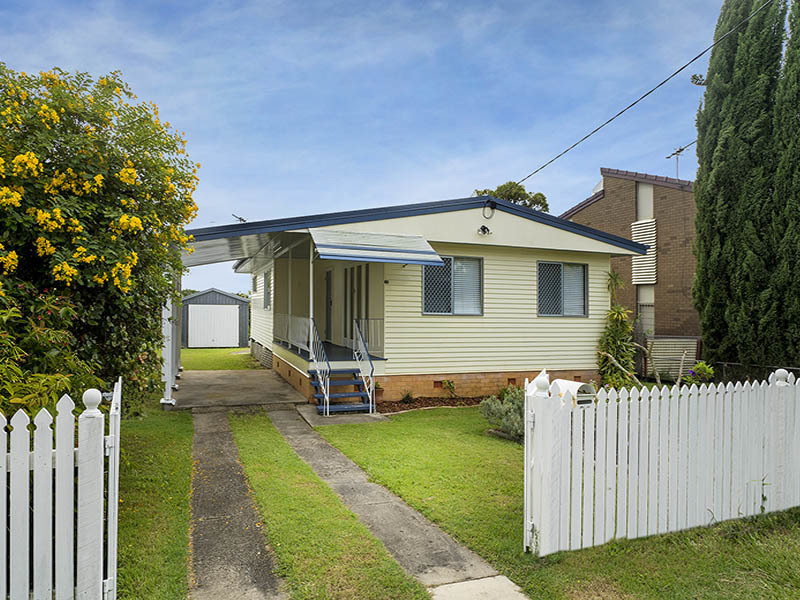 20 HIBISCUS AVE, Redcliffe, Qld 4020 - Property Details