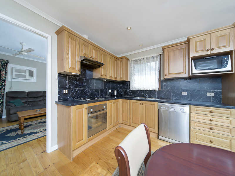 7 Nyenna Court, Munno Para, SA 5115 - realestate.com.au