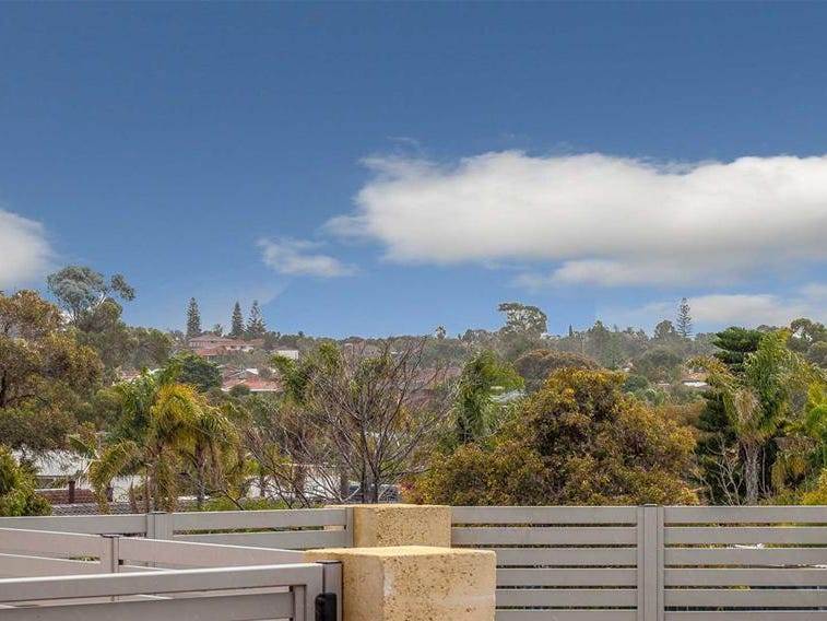 16 Meridian Drive, Mullaloo, WA 6027 - Property Details