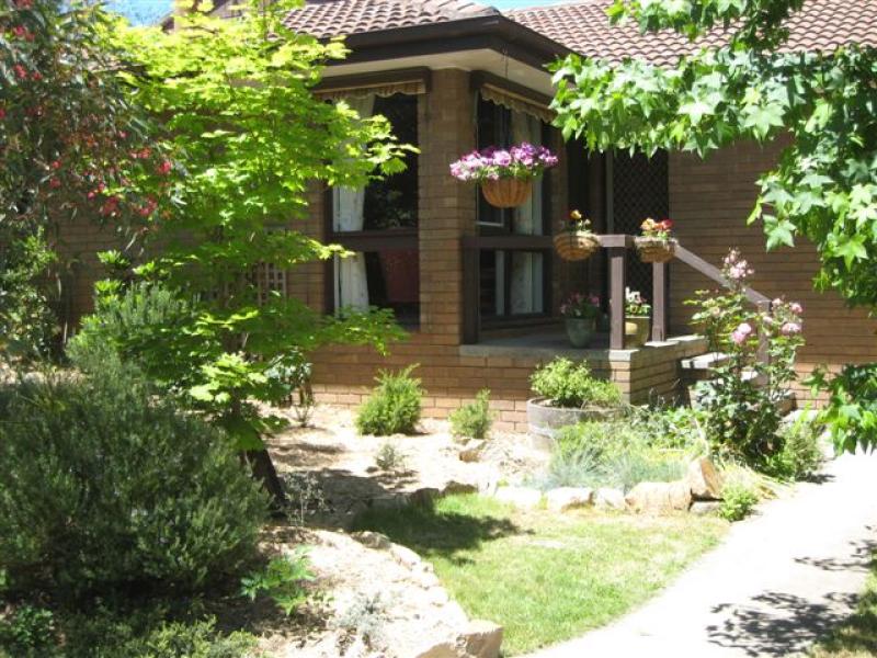 10 Peter Godden Drive, Woodend, Vic 3442 - Property Details