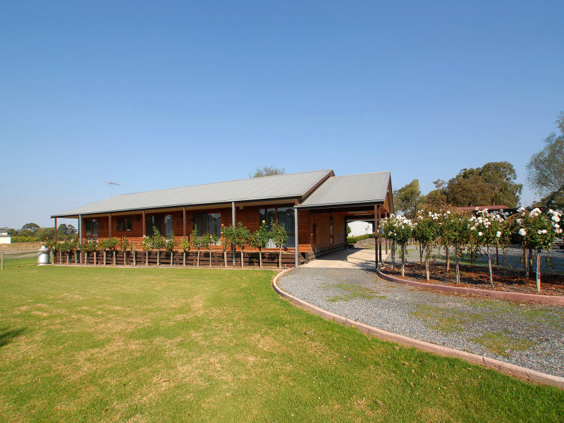72 Browns Road, Devon Meadows, VIC 3977 - realestate.com.au