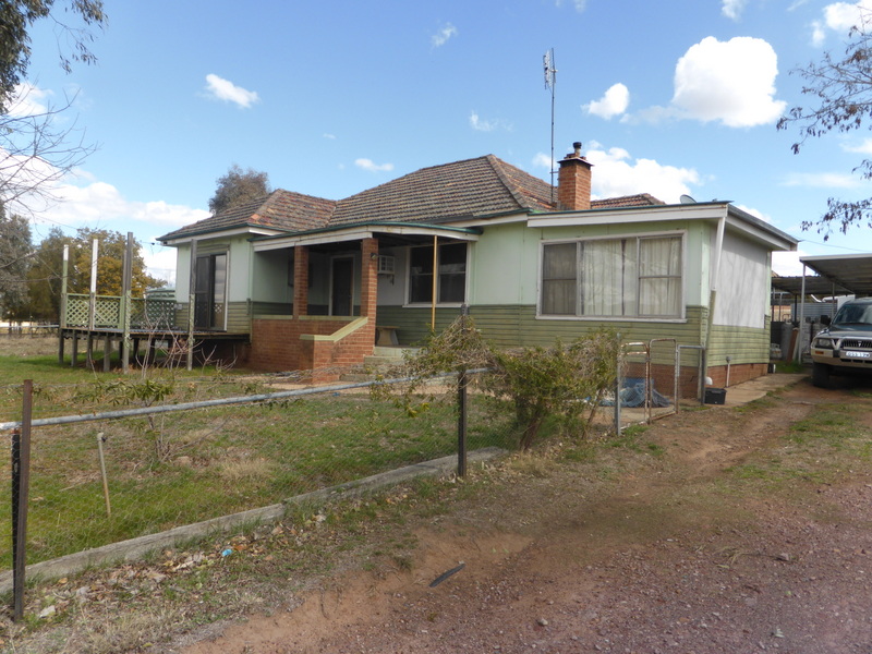 321 Lake Endeavour Road, Parkes, NSW 2870 - Property Details