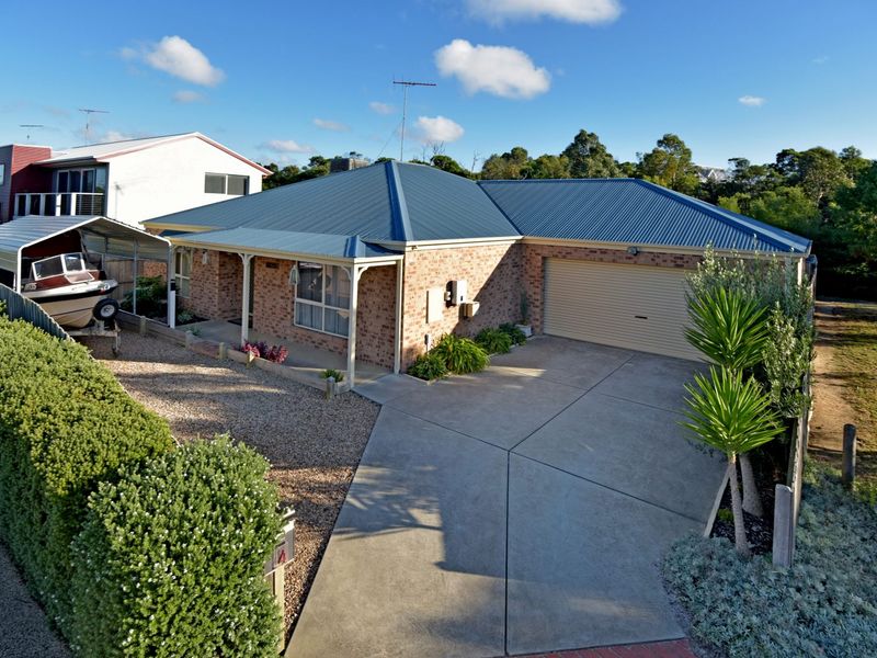 4 Tess Court, St Leonards, VIC 3223 - realestate.com.au