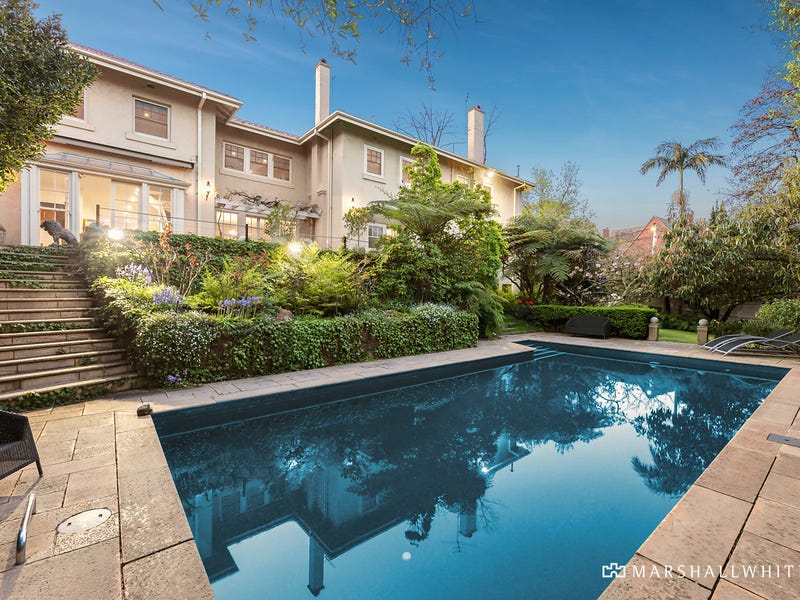 2 Moonga Road, Toorak, Vic 3142 - Property Details