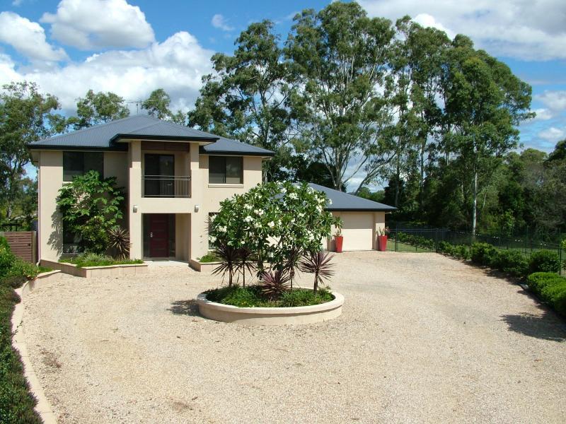 14 Riviera Ct, Cornubia, Qld 4130 - Property Details
