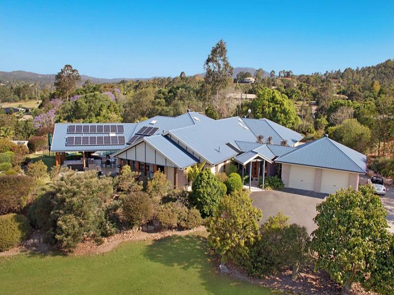 12 Pinbarren Place, Yugar, Qld 4520 - Property Details