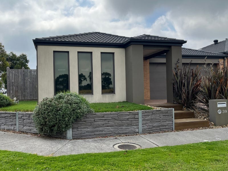 39 Avonbury Circuit, Cranbourne West, VIC 3977 - realestate.com.au