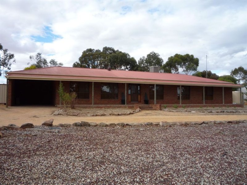 2 Albert Street, St Arnaud, VIC 3478 - realestate.com.au